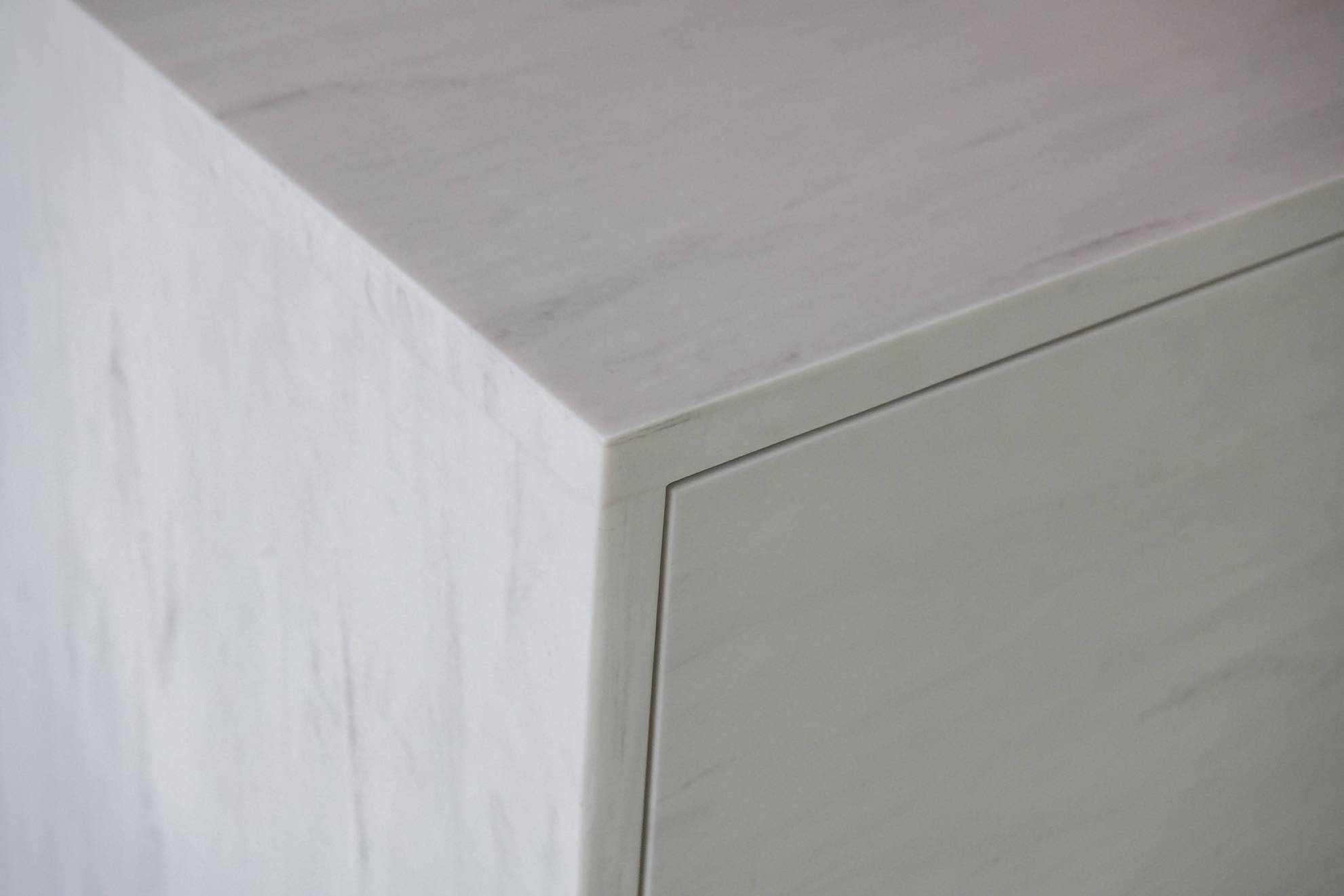 Solid surface kookeiland en meubelstuk | OBLY